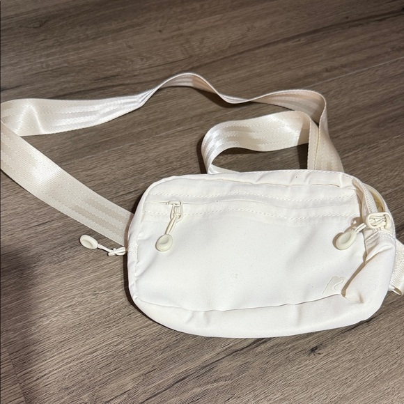 Ozark Trail | Bags | Ozark Trail Cream Crossbody Bag | Poshmark